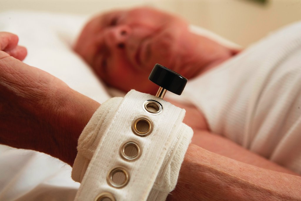 Fixierungen-in-der-Pflege – SciFi